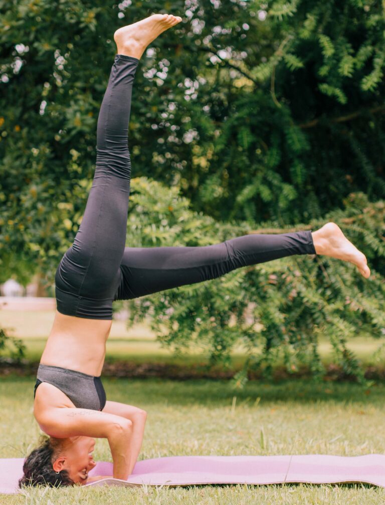 DISSOLVING PROCRASTINATION WITH HEADSTAND - Yoga Magazine